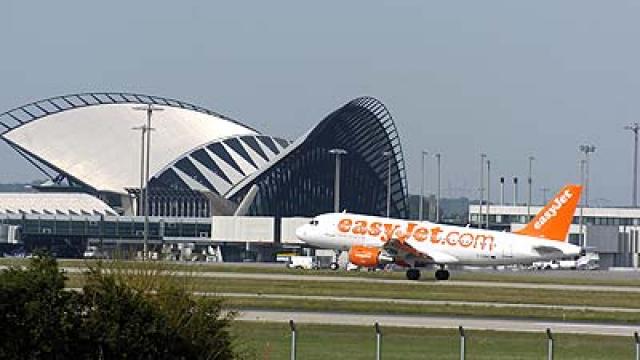 EasyJet : 7 nouvelles destinations au départ de Lyon - Radio Scoop, la ...