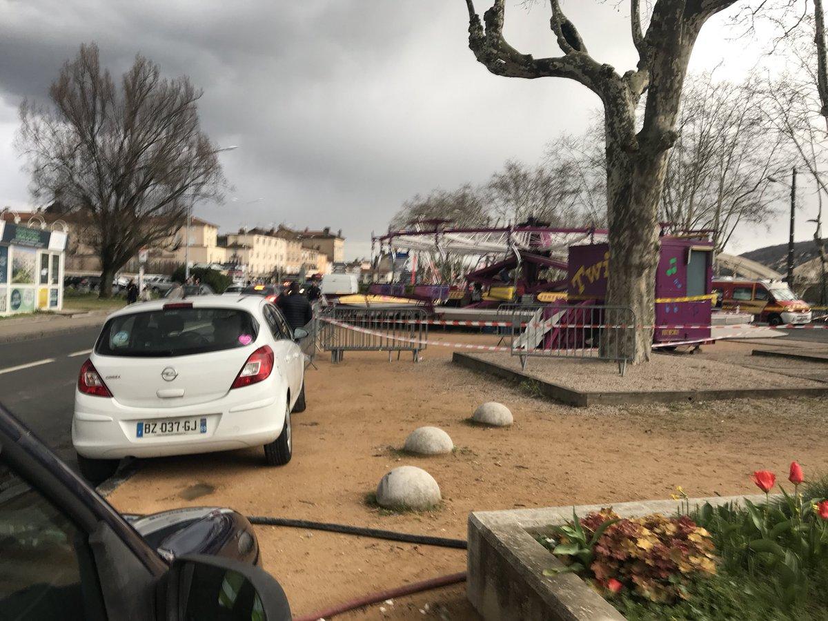 Accident de manège près de Lyon : trois ans de prison requis contre le ... Accident de manège près de Lyon : trois ans de prison requis contre le ...