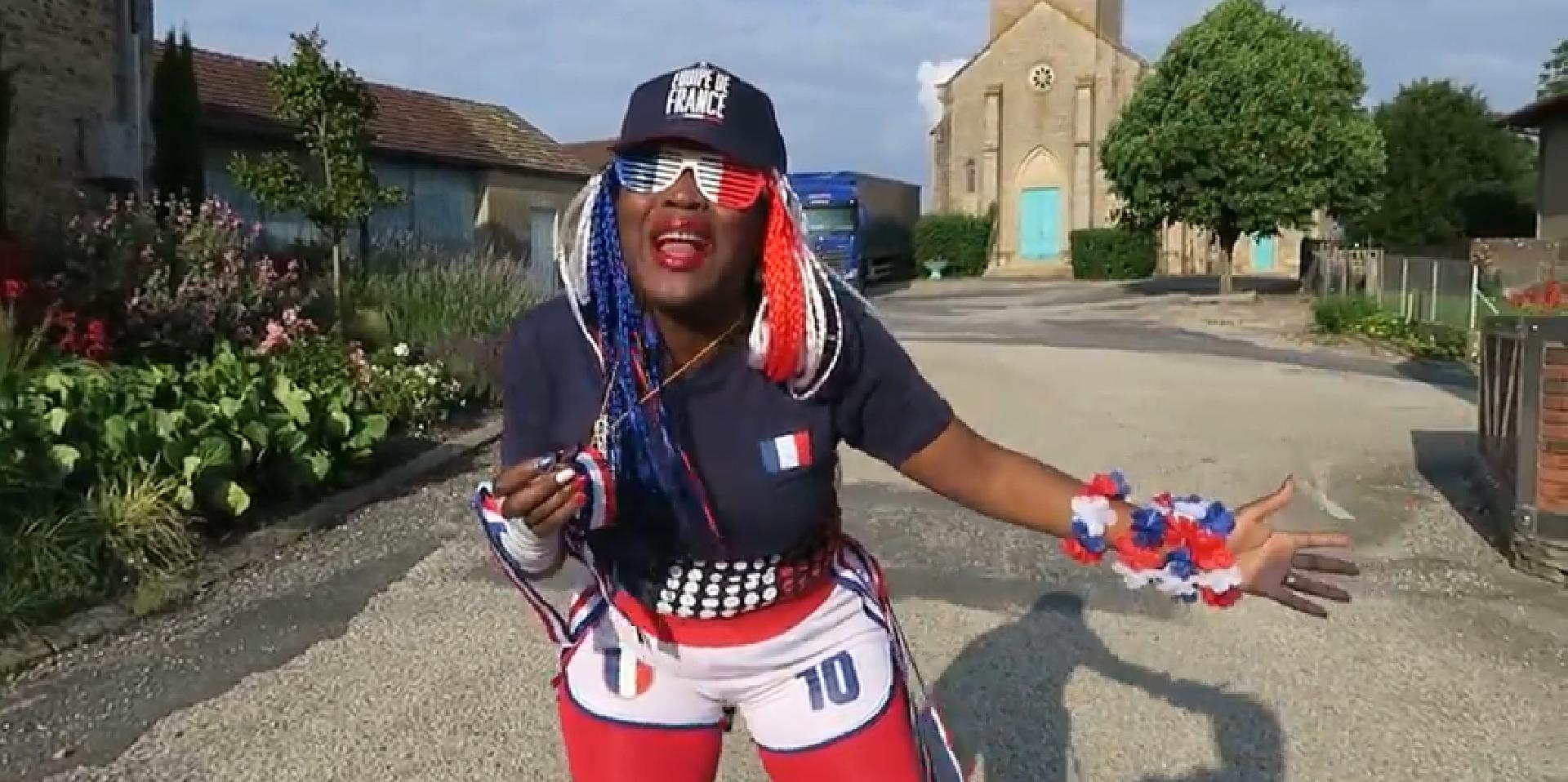 Coupe du Monde : Miss Wendy est de retour pour encourager les Bleus ...