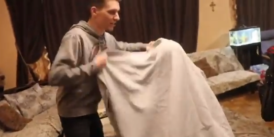 "Invisible Challenge" : le nouveau défi qui rend les enfants ...