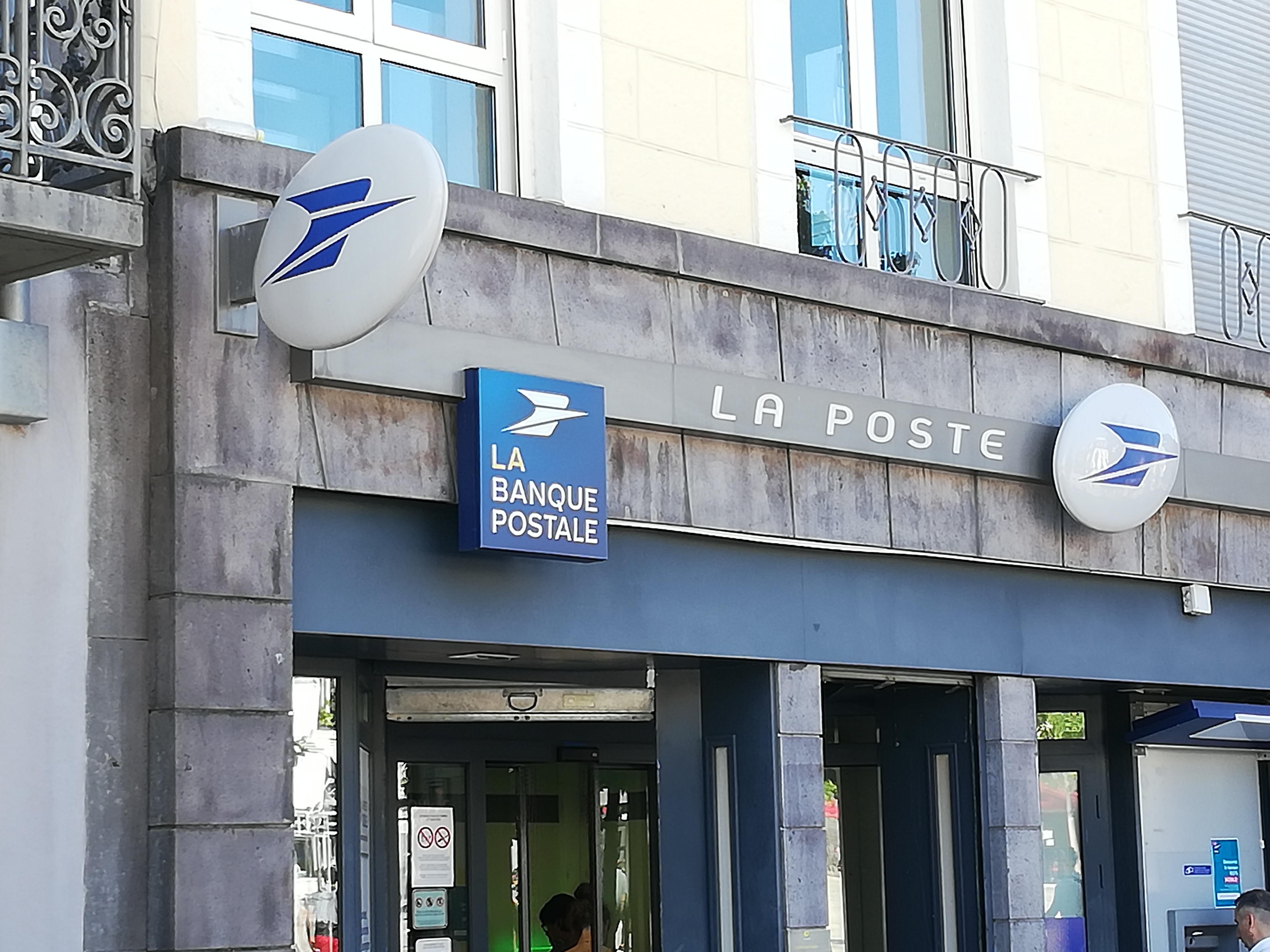 Région : La Poste recrute des saisonniers pour gérer l'afflux de colis ... Région : La Poste recrute des saisonniers pour gérer l'afflux de colis ...