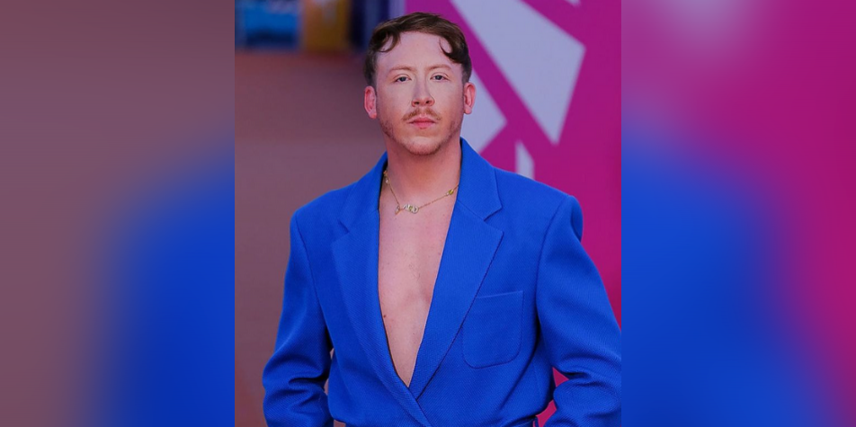 Eddy de Pretto dévoile des photos de son nouveau compagnon - Radio SCOOP