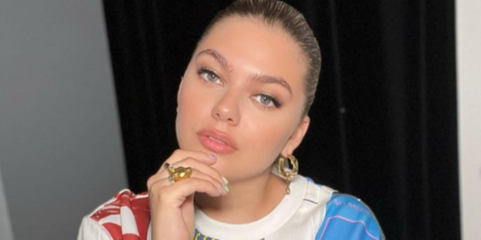 Louane dévoile enfin le clip de sa chanson "Secret" - Impact FM