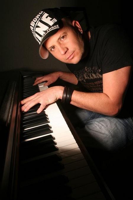 GREG PARYS - Radio SCOOP