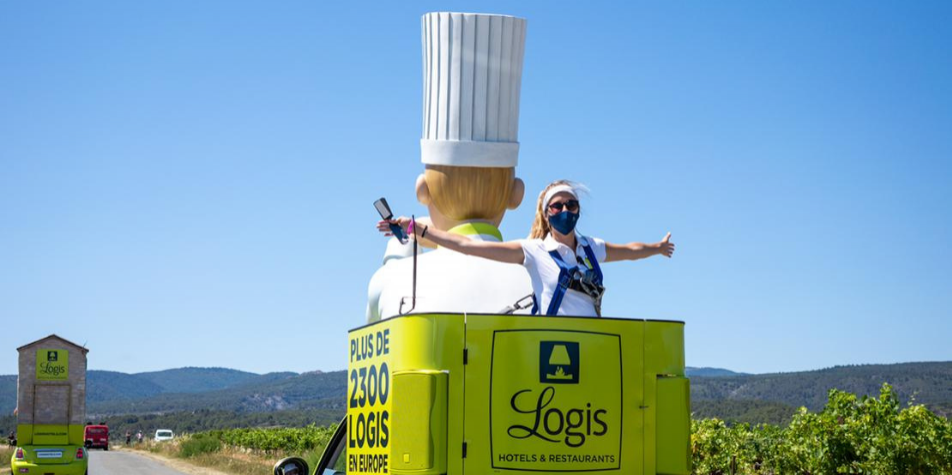 Trois questions à... Mathilde Jean, hôtesse de la caravane du Tour de ...