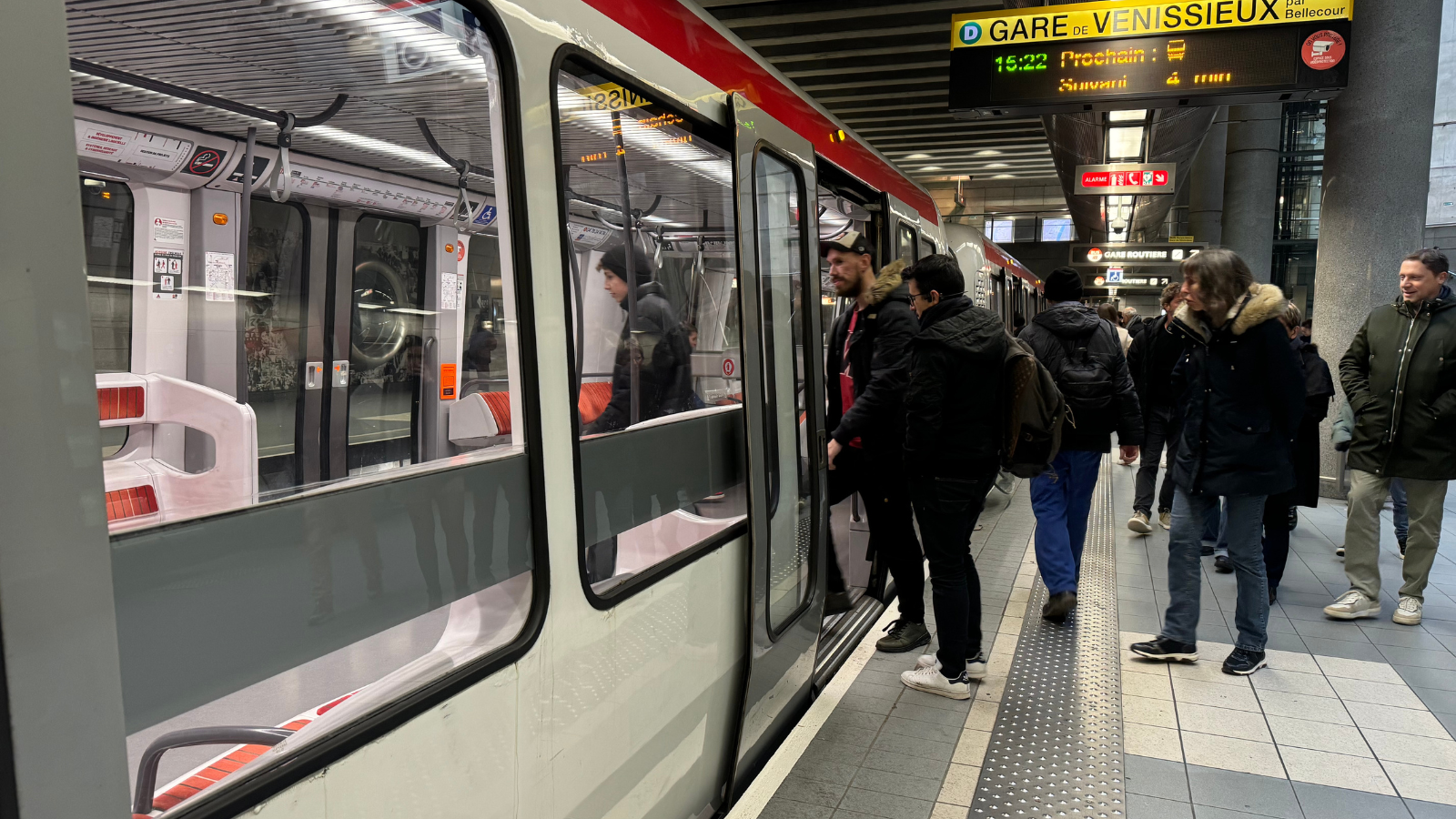 Lyon : reprise progressive du trafic sur le métro A, B et C, la ligne D ...