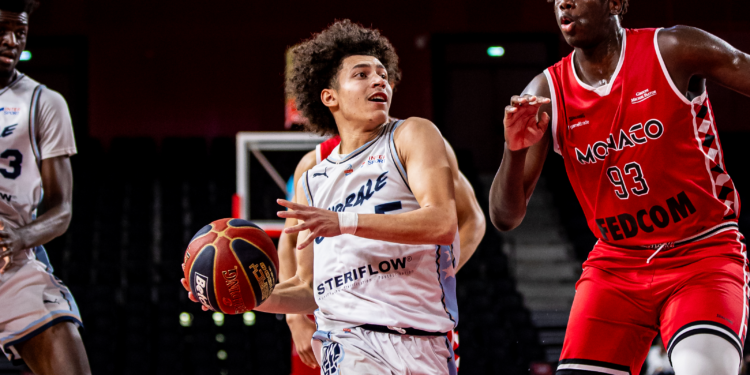 Jeune espoir de 17 ans, Isaac Guedegbe rejoint la JL Bourg - Radio SCOOP