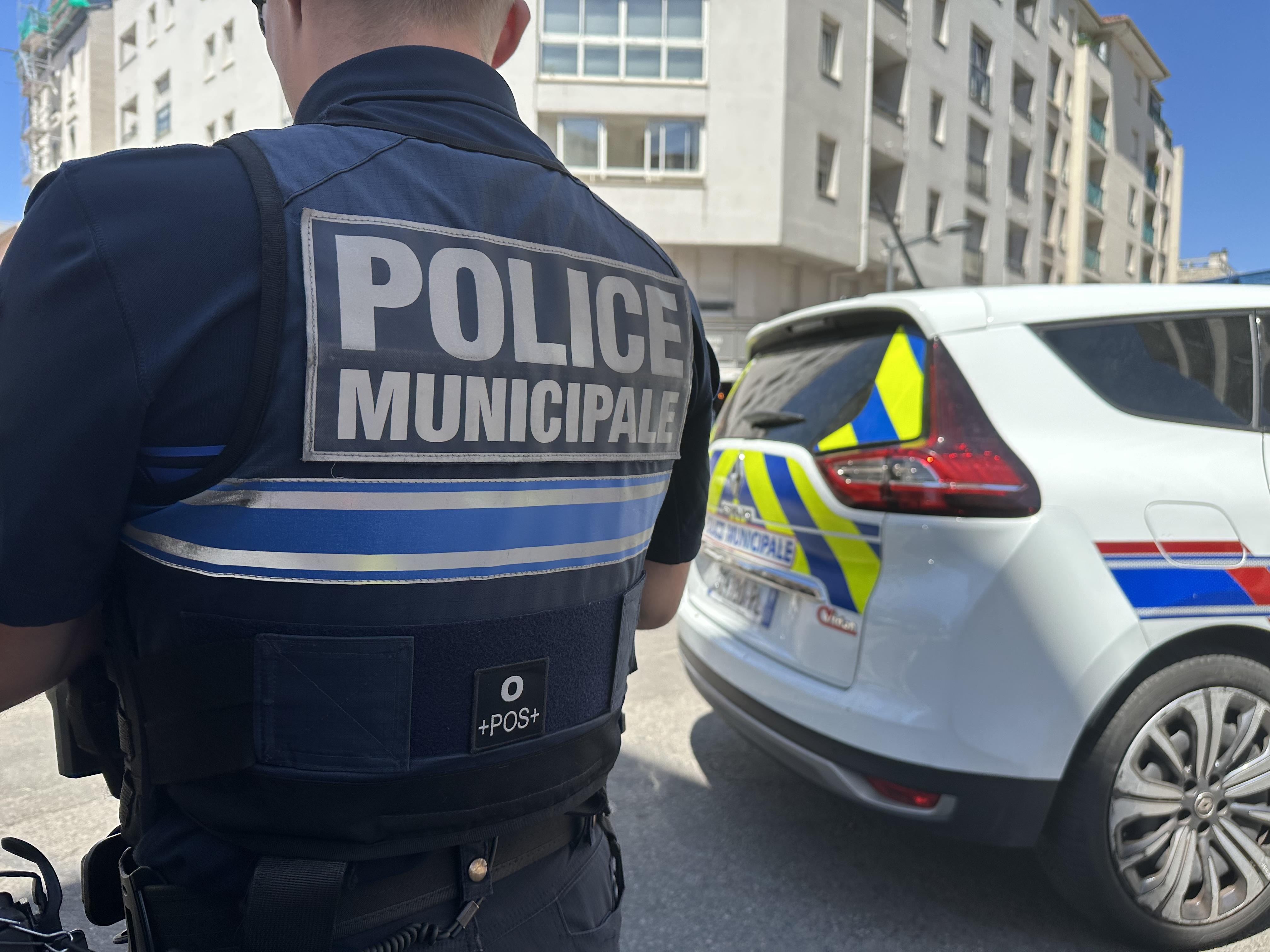Des tags anti-police découverts près de Lyon - Radio SCOOP