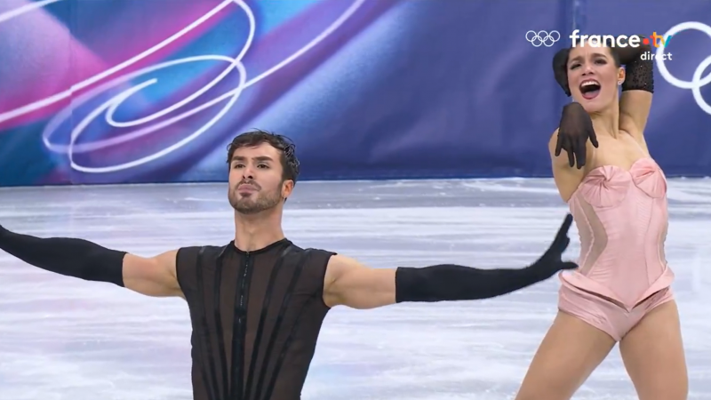 JO d'hiver 2026 : le duo Cizeron/Fournier-Beaudry décroche l'or en ...